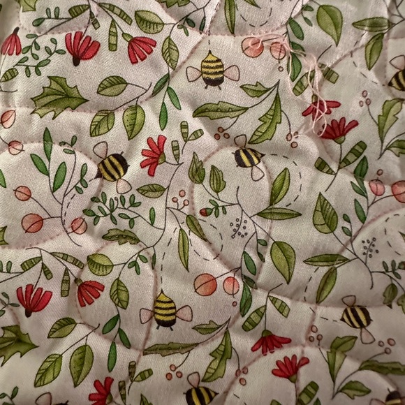 Bedding | Handmade Quilt 5 X 40 Salmon Sage Green Bumblebee Design ...